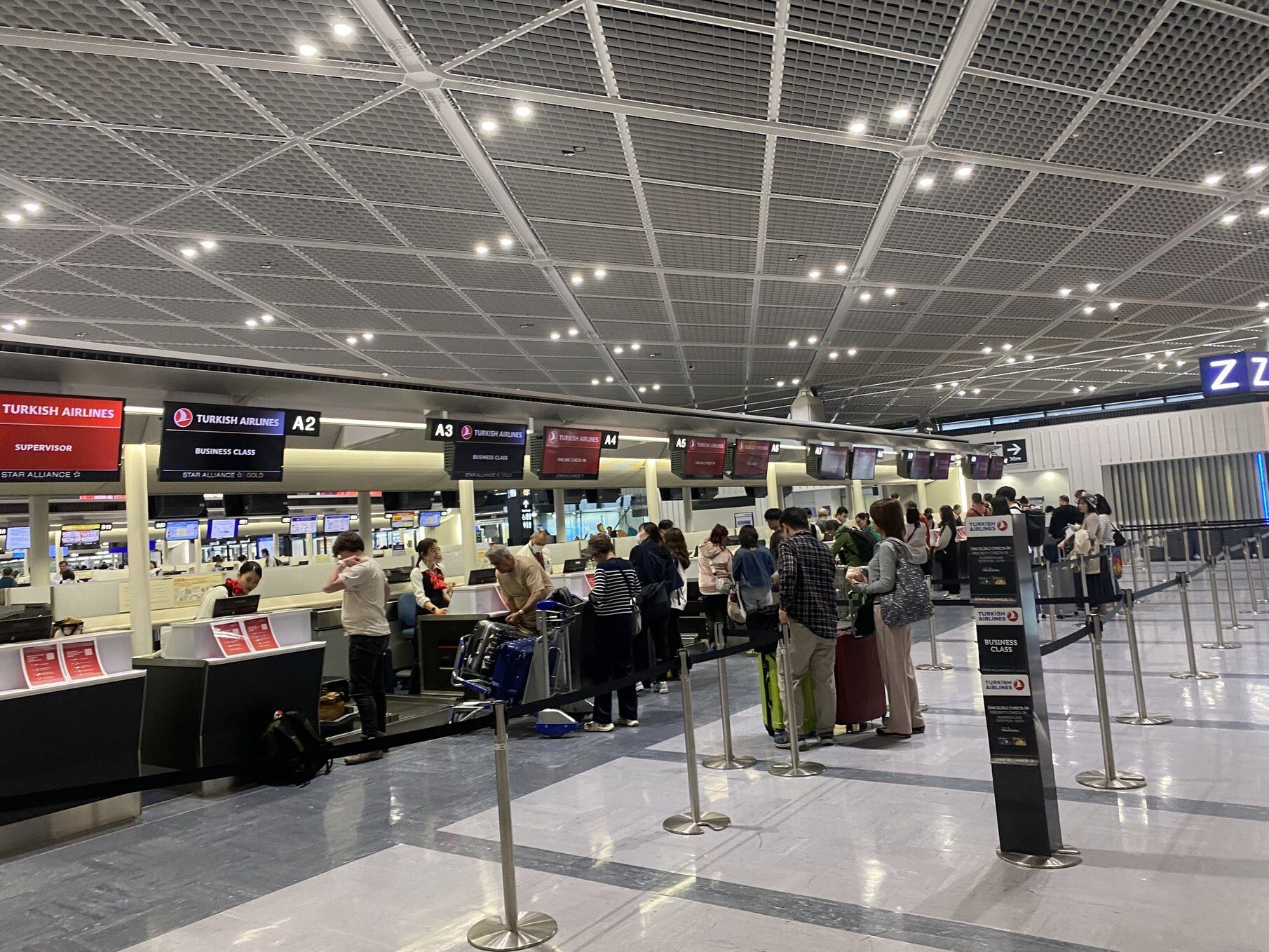 【搭乗レビュー】ターキッシュエアラインズTK51便・成田→イスタンブール エコノミークラス搭乗記 ️ 機内食・座席・アメニティ・評判を徹底解説！ | ぽちの旅ログ