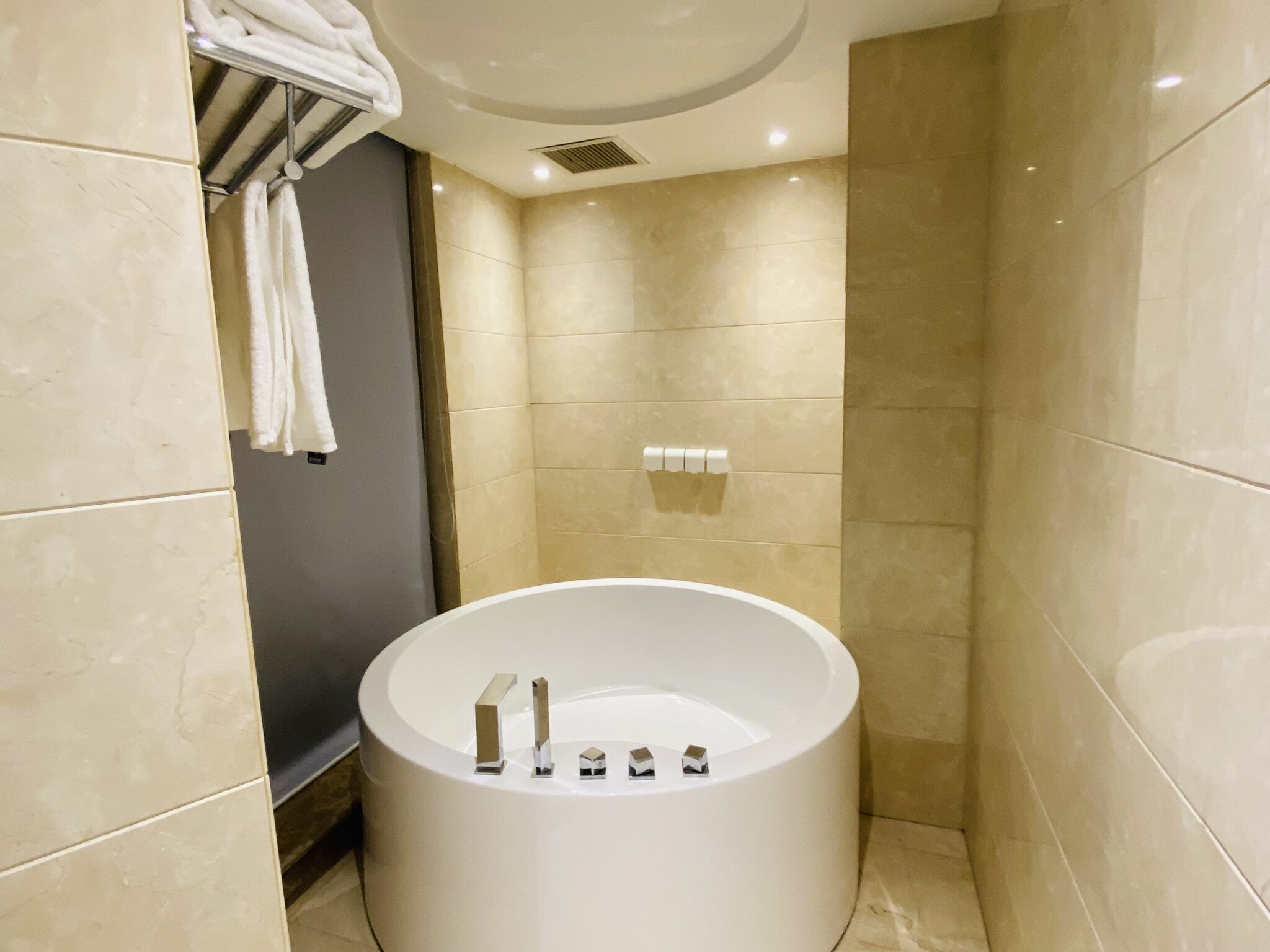 【搭乗記】北京-ミュンヘンを繋ぐエアチャイナ CA961に乗ってみた！評判、チェックイン、機内食などご紹介 | ぽちの旅ログ